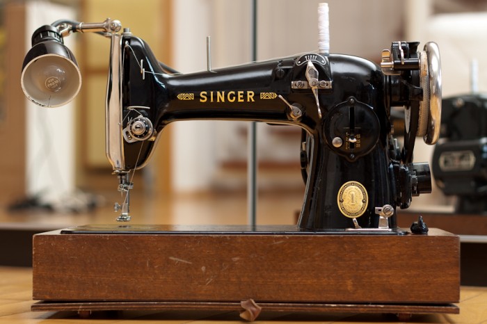 Alte Singer Nähmaschine 216G von 1954 - Flohmarktfund